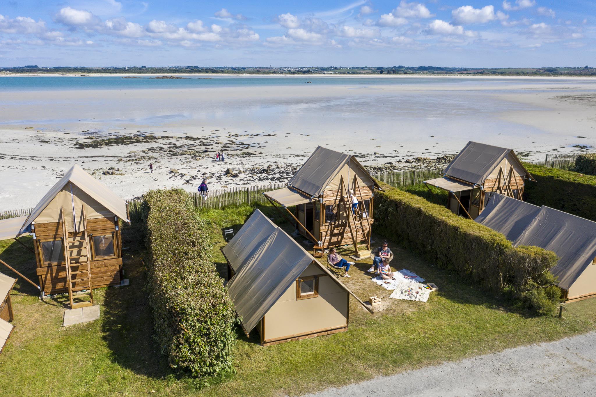 On part en bivouac ? - Slow Village